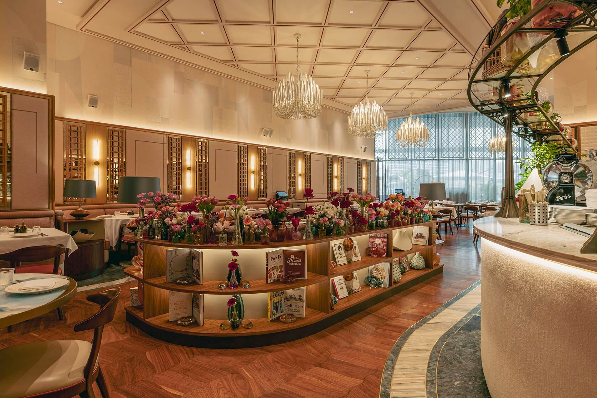 Discover Dubai’s Underrated Smart Casual Dining Spots for Hidden Gems